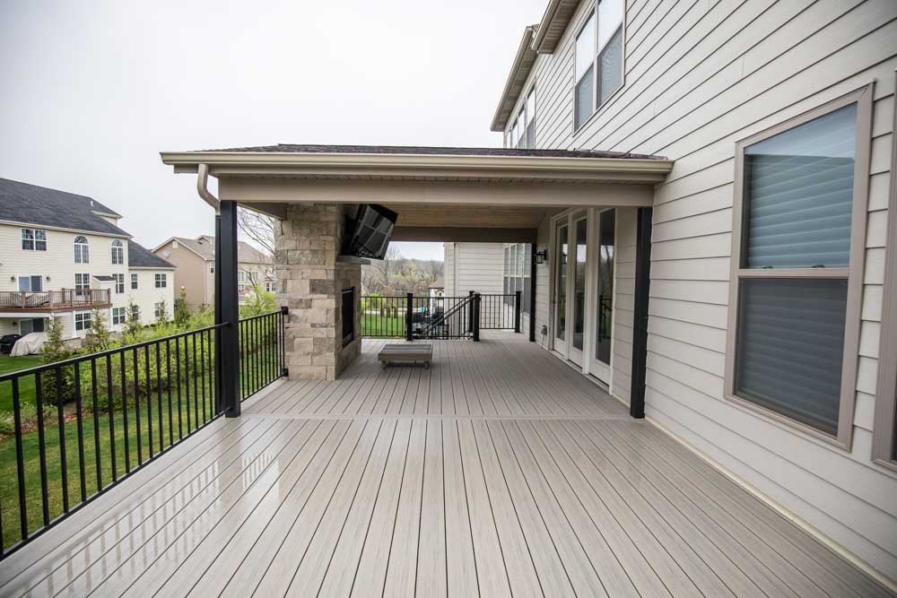 California Custom Decks – Deckorators