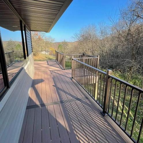 Deck Dogs – Deckorators