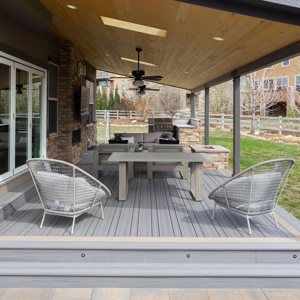 Rhino Constructors – Deckorators