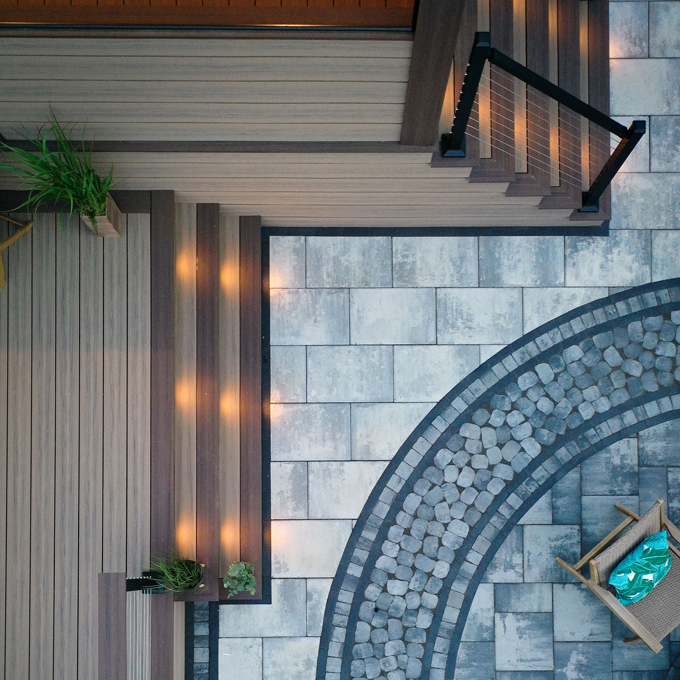 Brochures – Deckorators